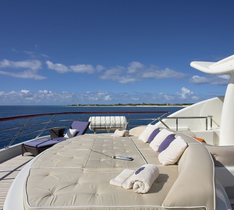 Yacht DENIKI, Amels | CHARTERWORLD Luxury Superyacht Charters